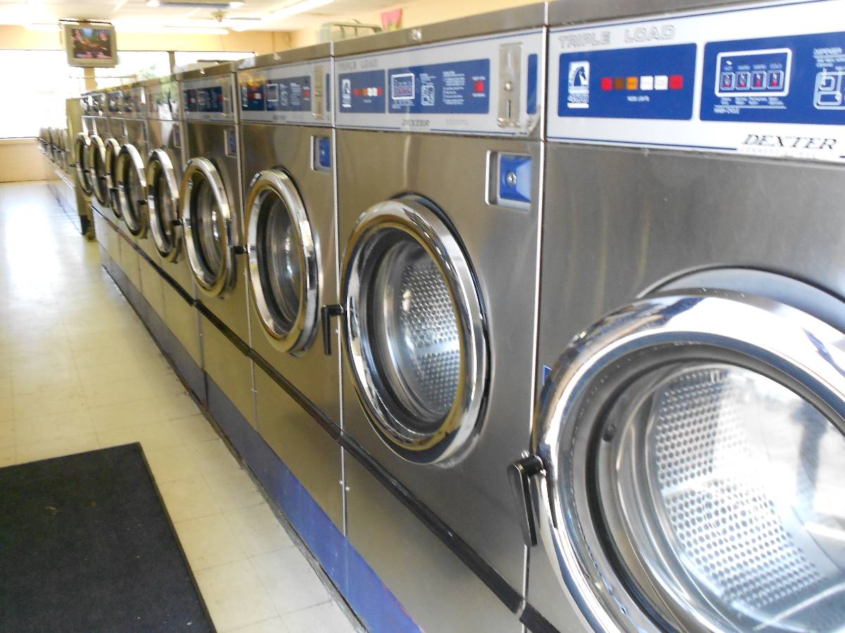 Washtime Ultra Wash Laundry - Kansas City, MO